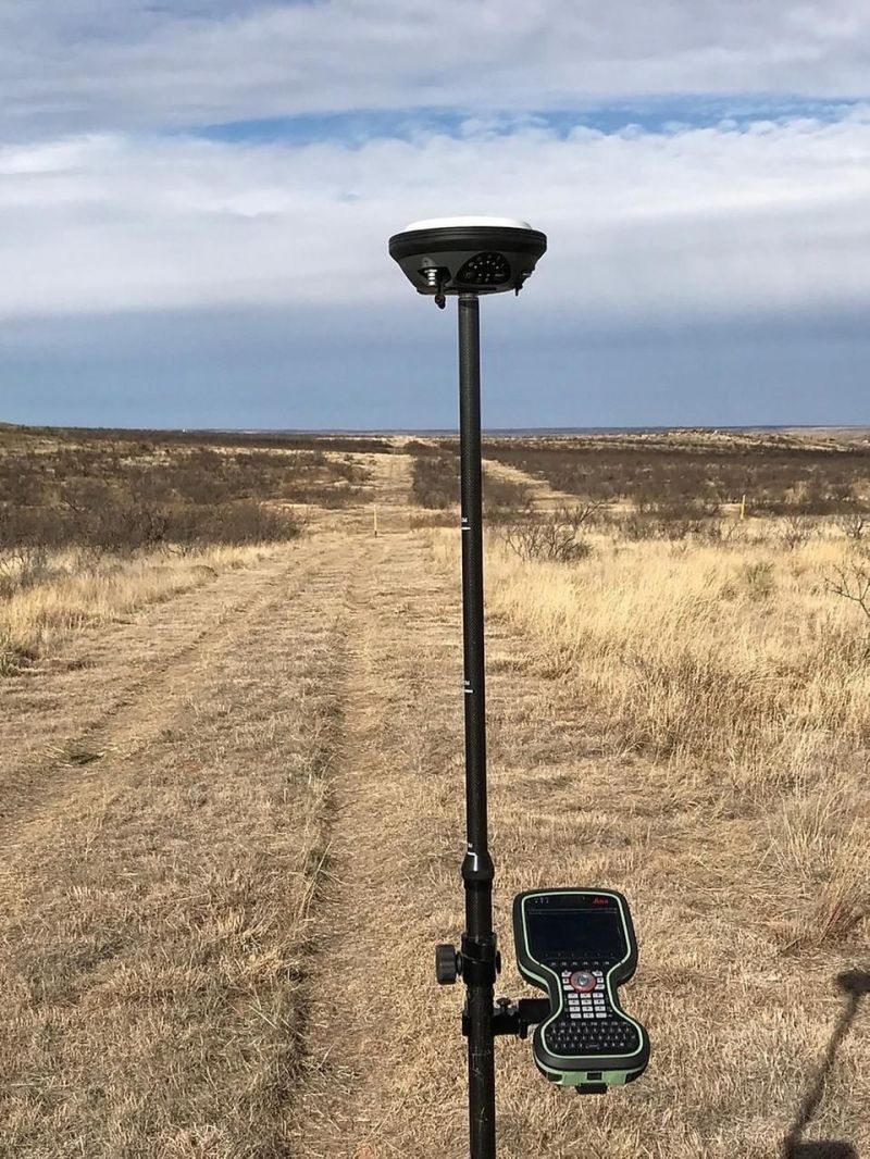 Leica Viva GS16 GNSS RTK Base and Rover