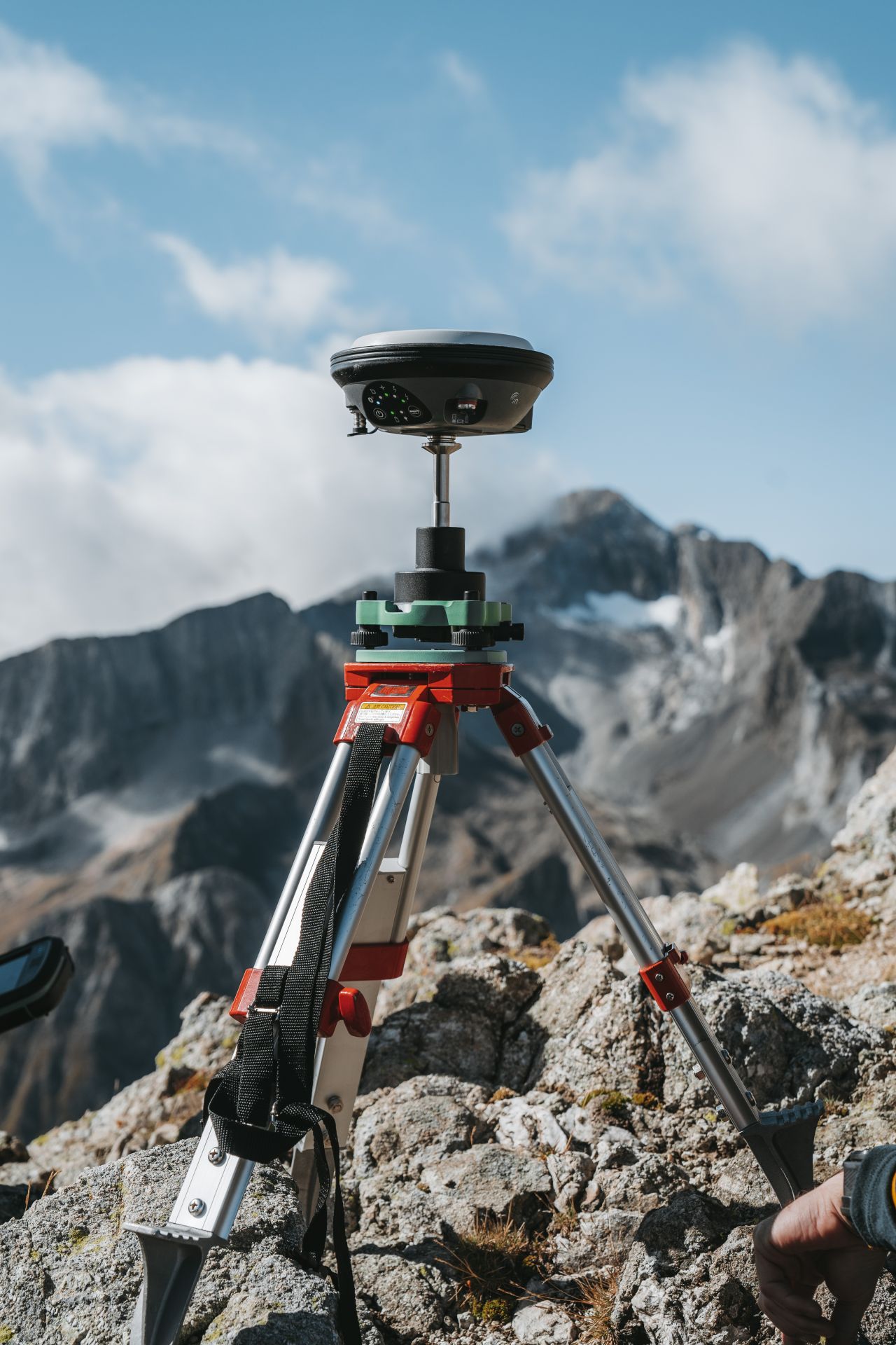 Leica Viva GS16 GNSS RTK Base and Rover